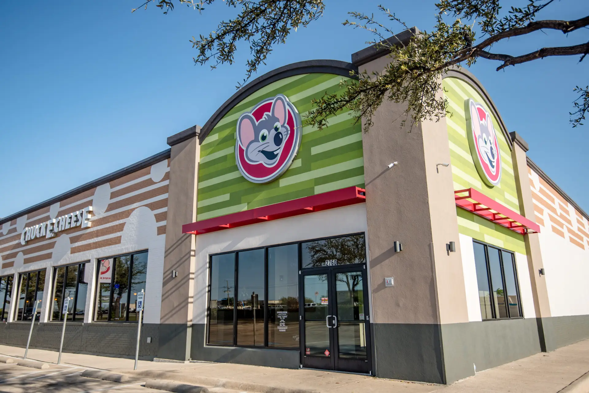 Chuck E Cheese, Parkway Partnership Featured in Blueprint Magazine ...